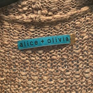 Alice + Olivia | Sweaters | Alice Olivia Knit Vest | Poshmark